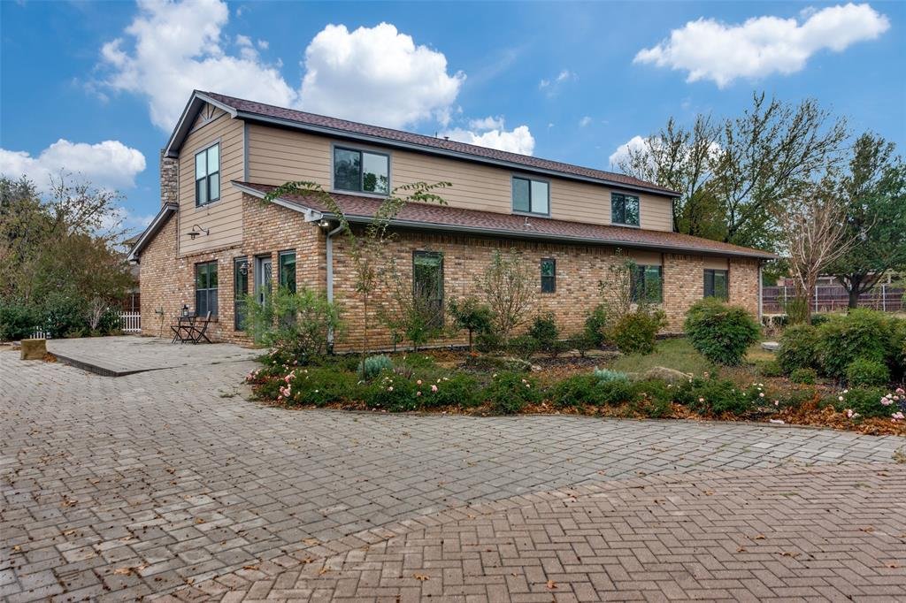 Single Family Residence In Mansfield In Mansfield, Texas, United States ...