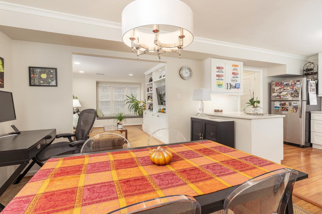 5050 Bradley Boulevard, Chevy Chase, Dans Chevy Chase, Maryland, états ...