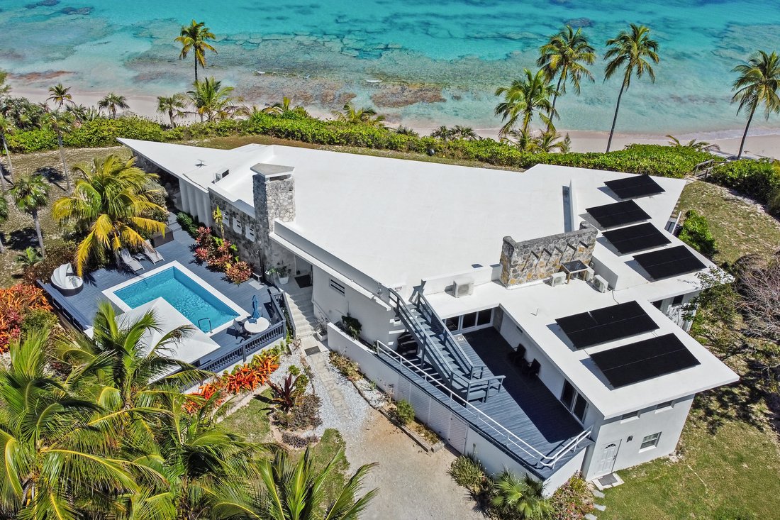Trident Estate Poponi Dans North Palmetto Point, Central Eleuthera ...