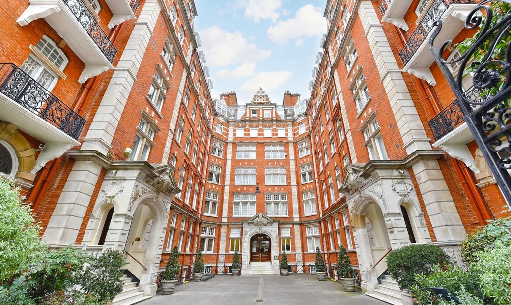 Alexandra Court, 171 175 Queen's In London, England, Vereinigtes ...