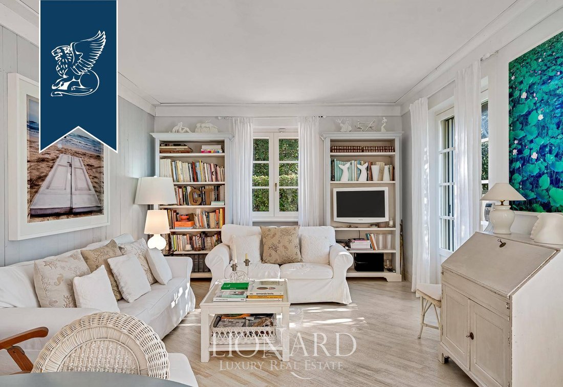 Apartment With Garden In Roma Imperiale, Forte Dei En Forte Dei Marmi ...