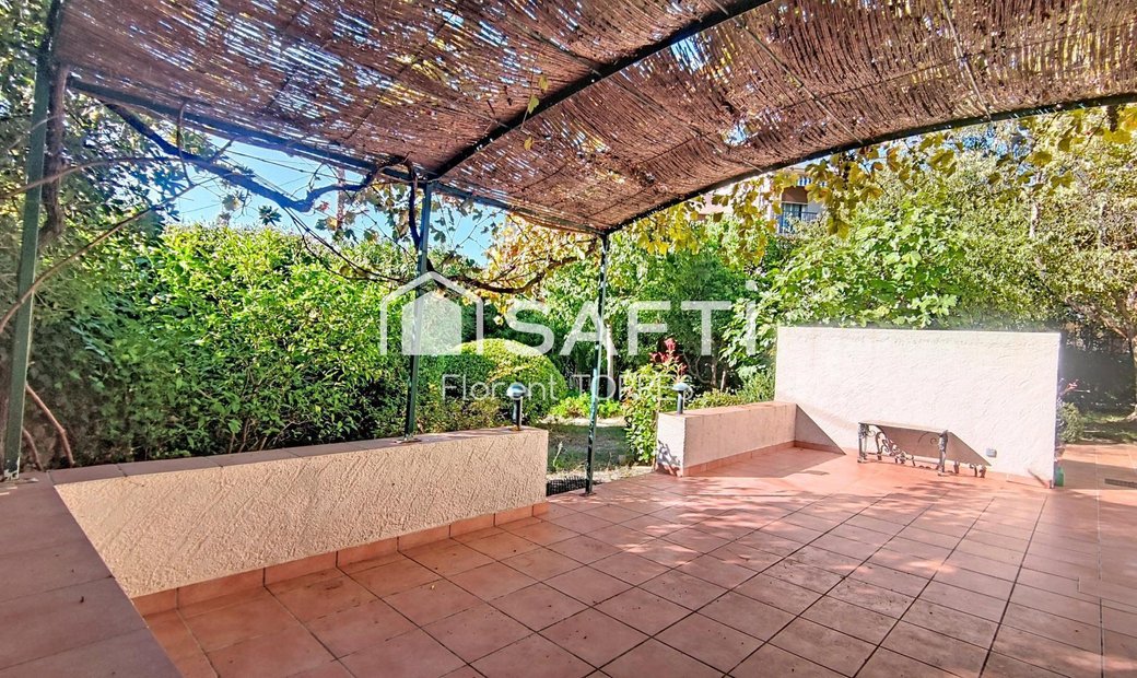 Villa Type 6 In Saint Mandrier Sur Mer, Provence Alpes Côte D'azur ...