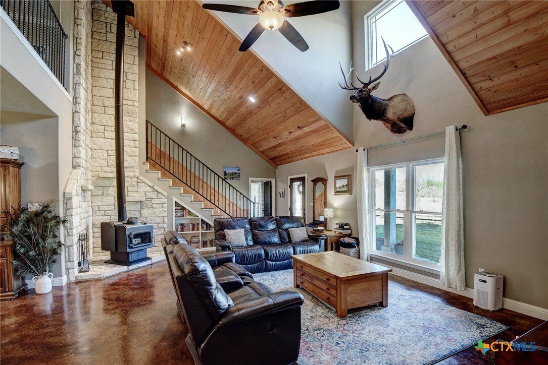 Single Family Residence In Shiner In Shiner, Tx, United States For Sale ...