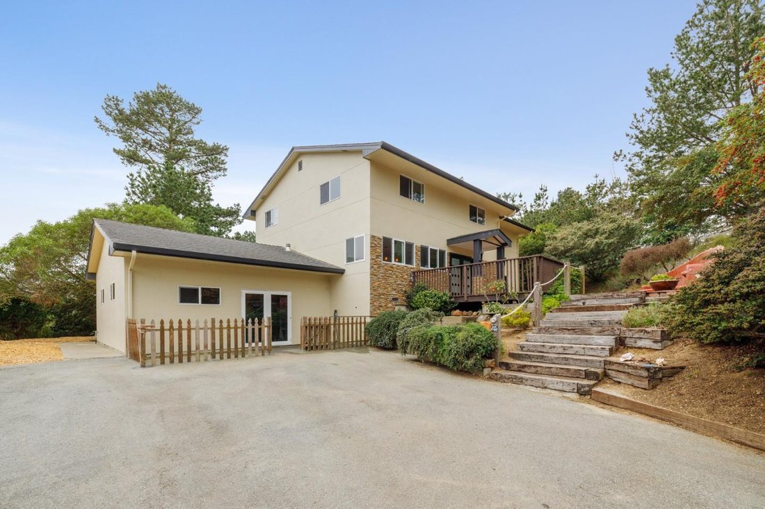 Single Family Residence In Moss Beach In Montara, California, United ...