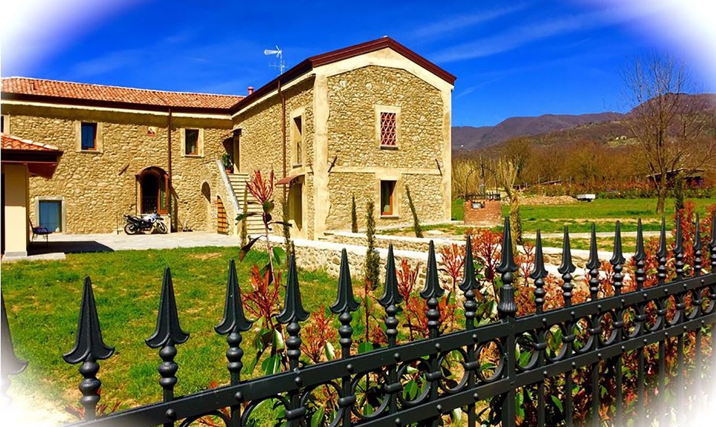 Renovated Stone Farmhouse With Stables And En Filattiera, Toscana ...