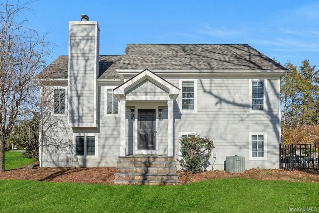 Sprawling, Beautifully Enhanced Ranch En Valhalla, Nueva York, Estados ...