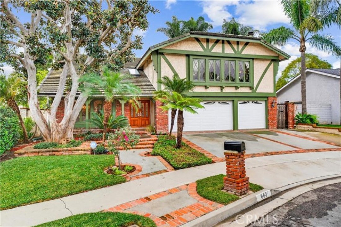 663 Lausinda Avenue In Signal Hill, California, United States For Sale ...