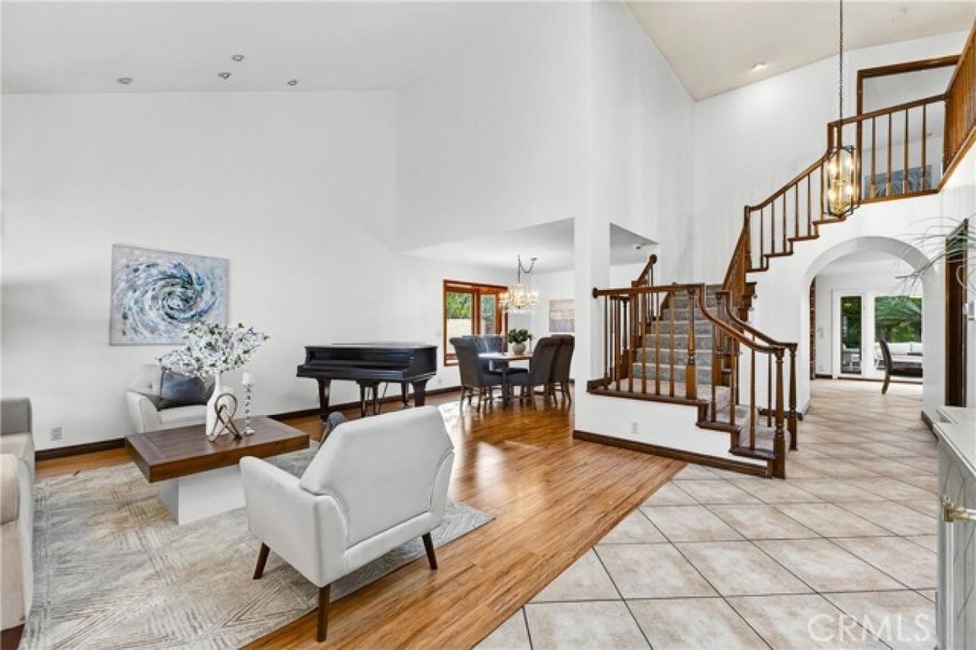 663 Lausinda Avenue In Signal Hill, California, United States For Sale ...
