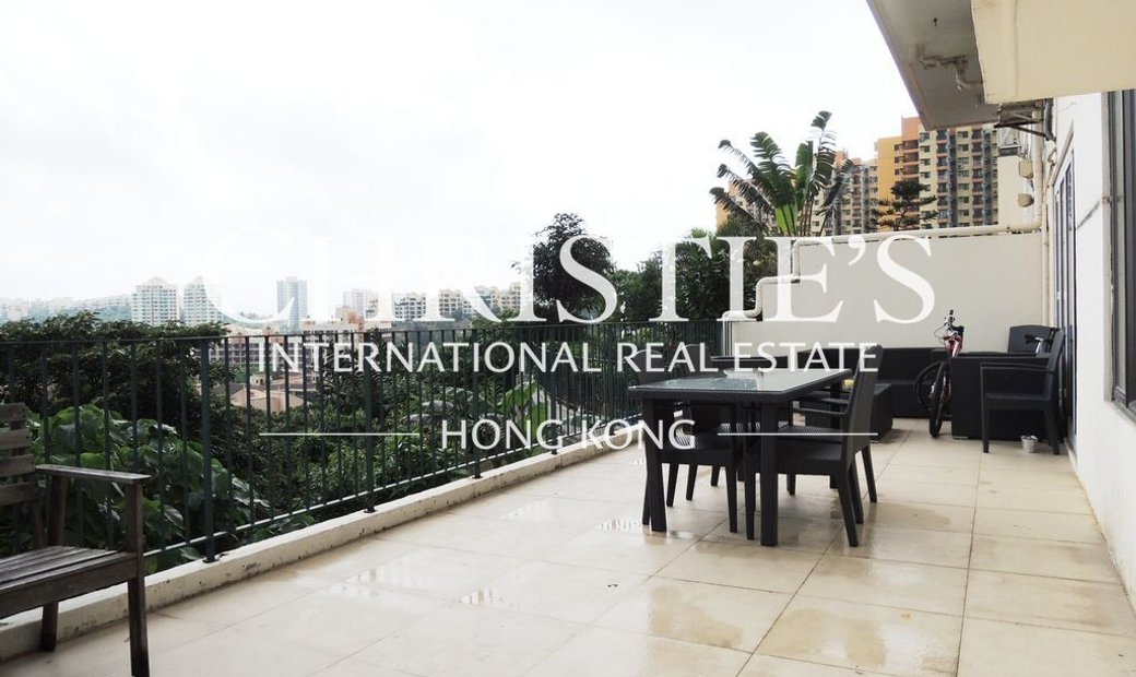 Phase 3 Parkvale Village Parkvale Drive Block 13 In Hong Kong, Hong ...