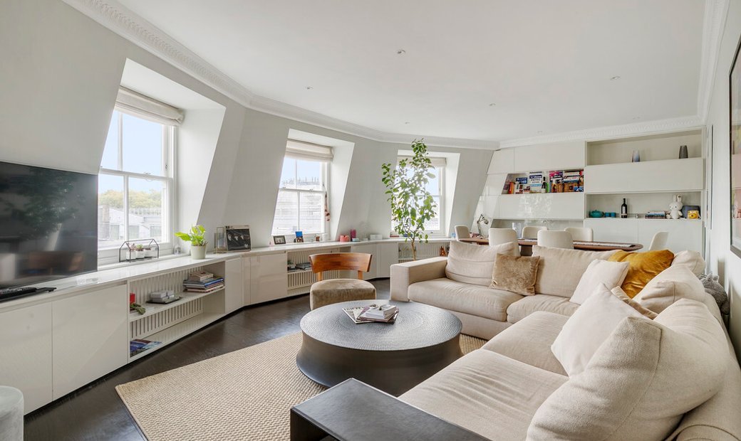 Princes Gate, South Kensington Sw7 In London, England, United Kingdom ...