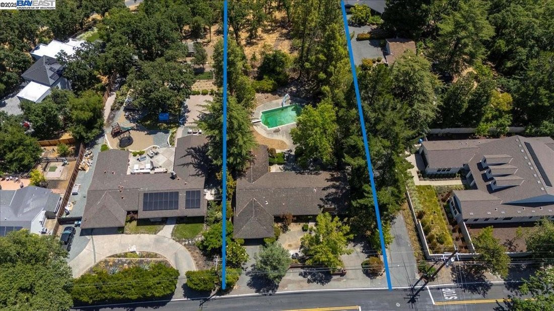 Single Family Residence In Alamo In Alamo, California, United States ...