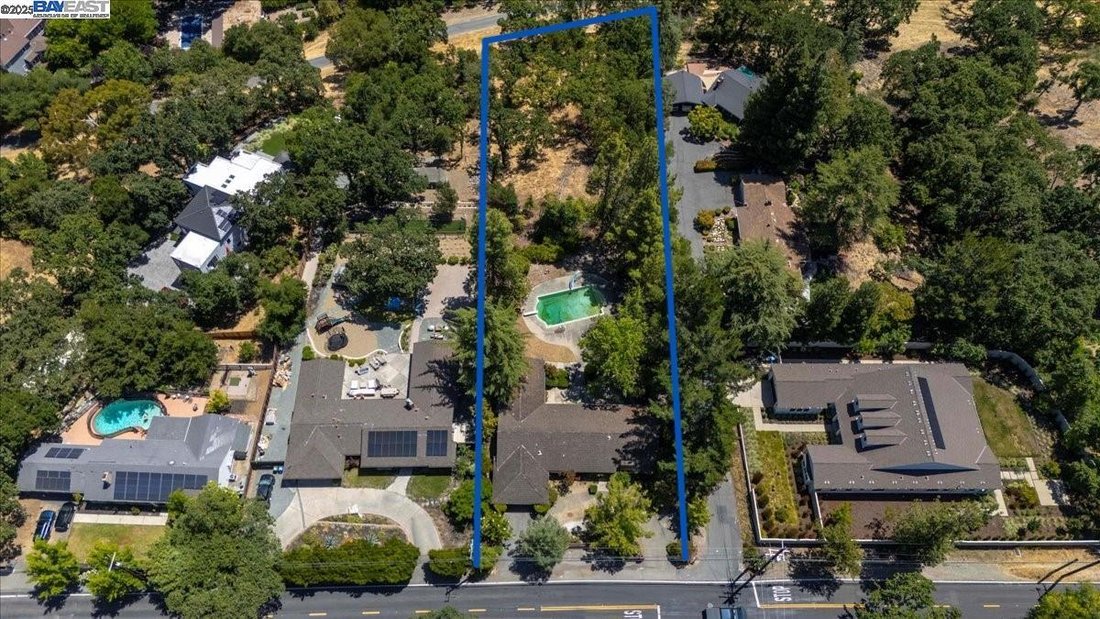 Single Family Residence In Alamo In Alamo, California, United States ...