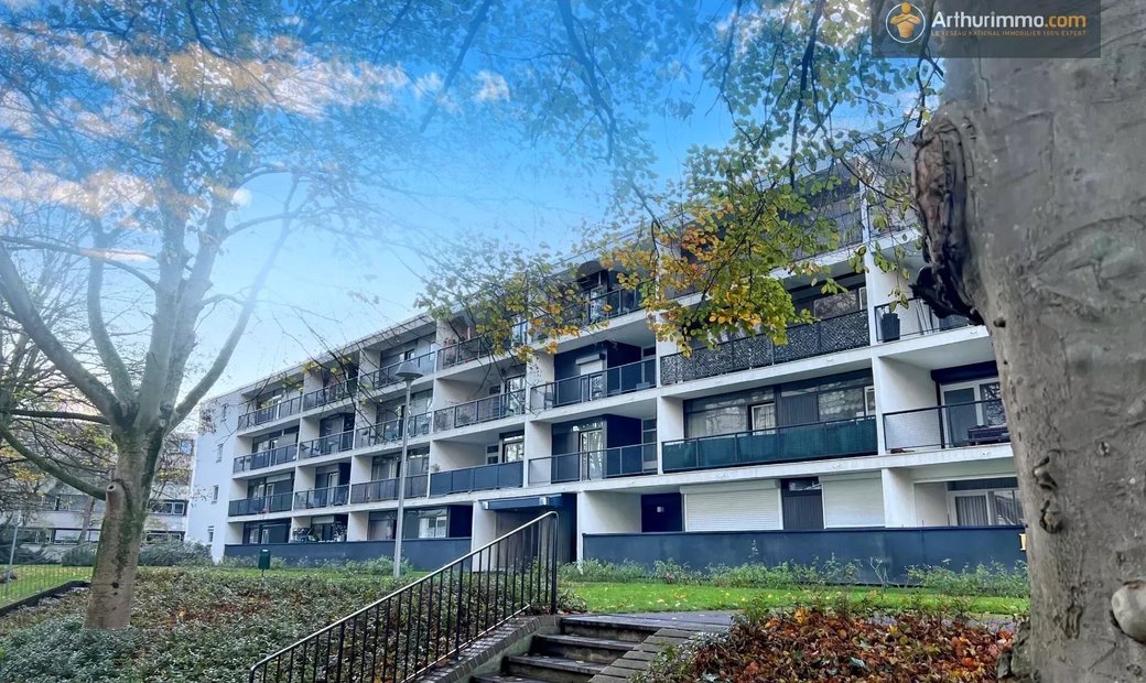 Lille Limit Marcq En Baroeul Located At Parc In Lille, Hauts De France ...