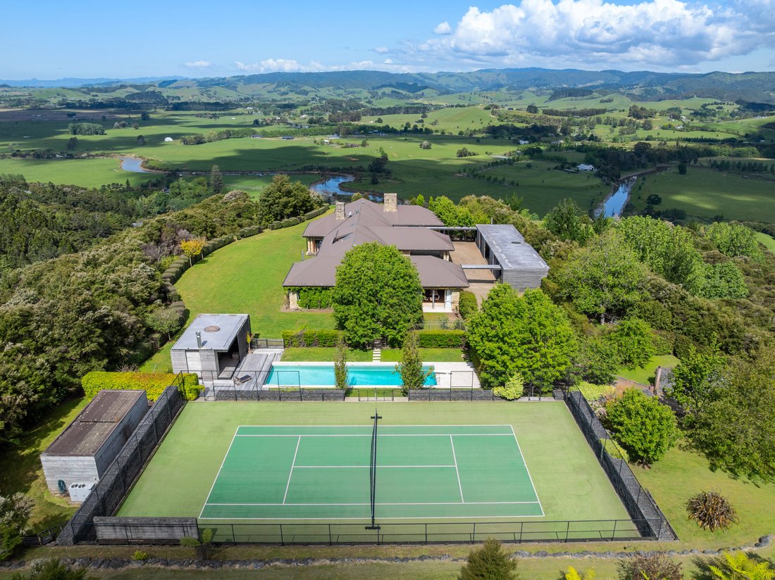 Clevedon Estate In Clevedon, Auckland, New Zealand For Sale (16706538)