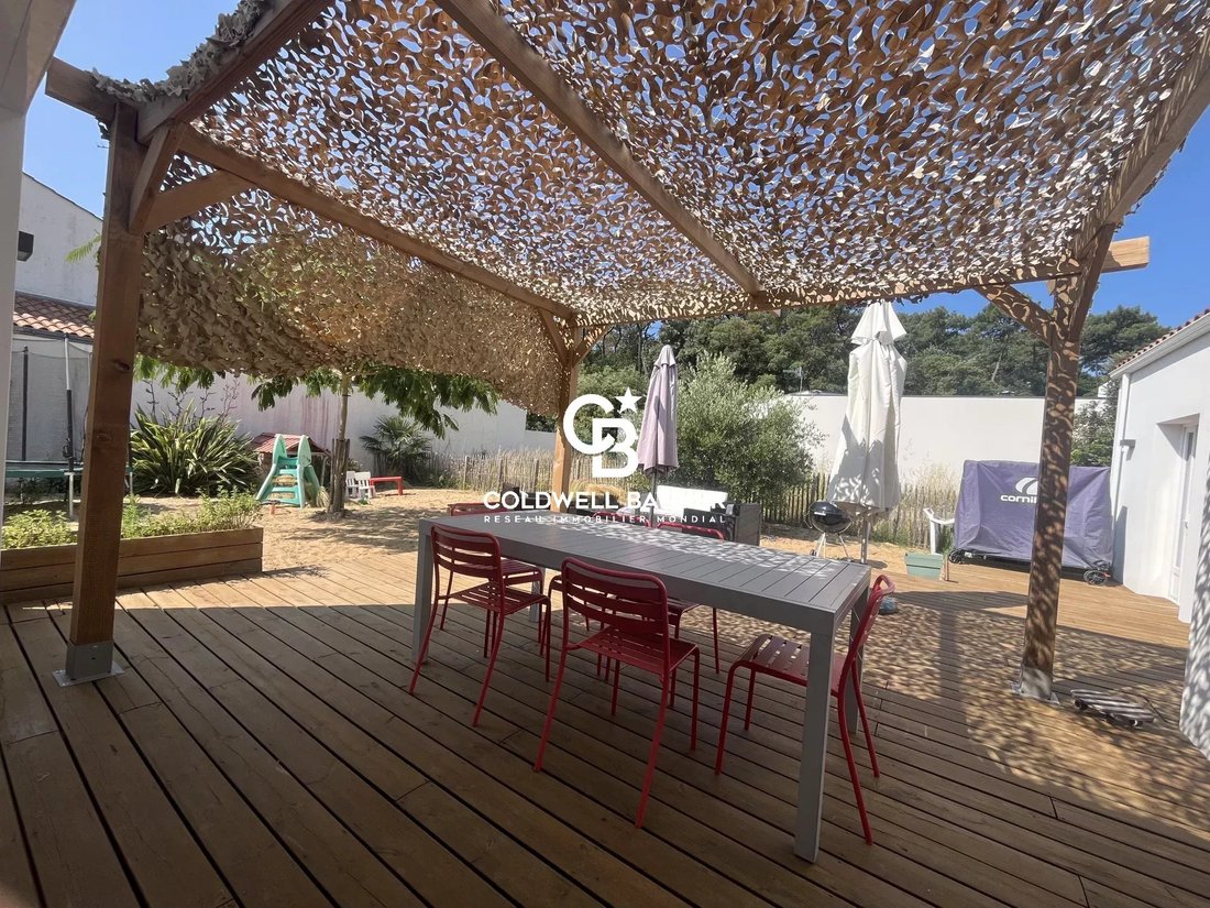 Modern Comfort In A Recent Home In La Tranche Sur Mer, Pays De La Loire, France For Sale (16706884)