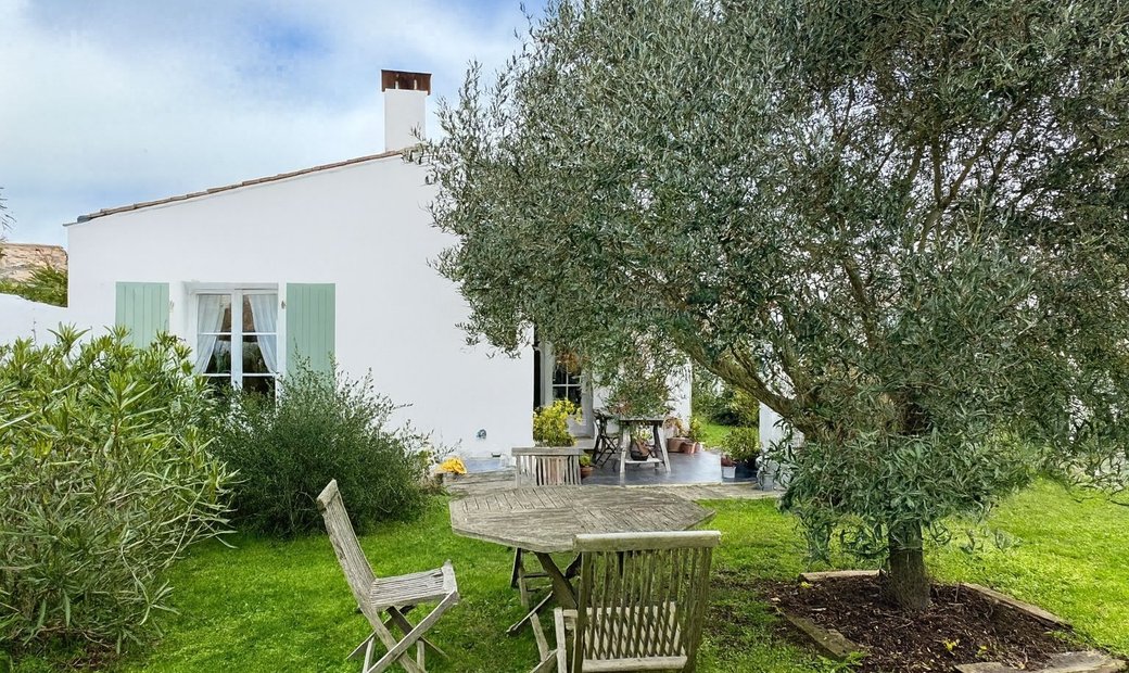 Loix House 4 Room(s) 414 M2 In Loix, Nouvelle Aquitaine, France For ...