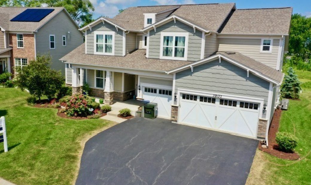 4 Bedrooms Single Family Detached In Naperville, Illinois, United ...