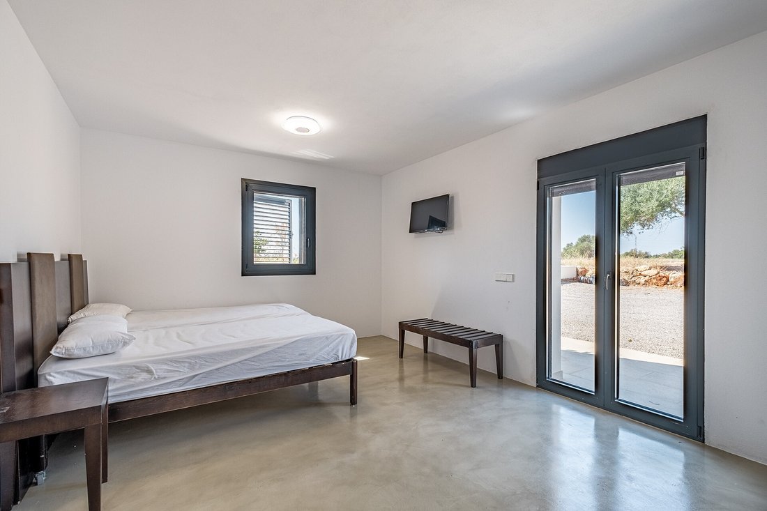 Finca Luxueuse Récemment Construite Près Dans Campos, îles Baléares ...