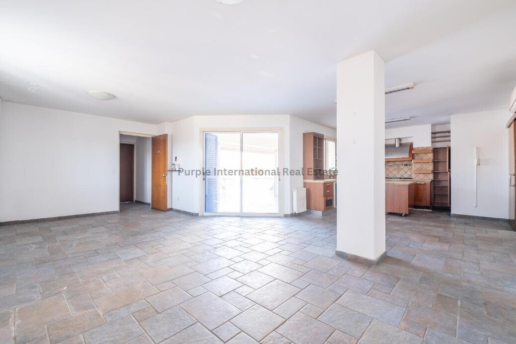 Egkomi Mixed Use En Egkomi, Nicosia, Chipre En Venta (16712280)