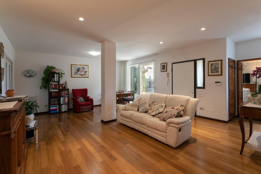 Living Green In Grosseto: Villa With Energy Class A3 En Toscana, Italia ...