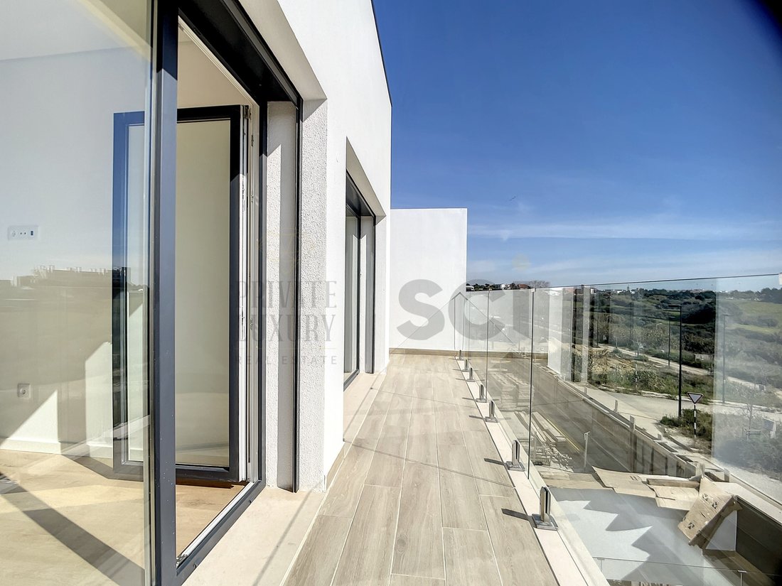 Haus T3 + 1 Banda | In Caparica E Trafaria, Setúbal Municipality ...