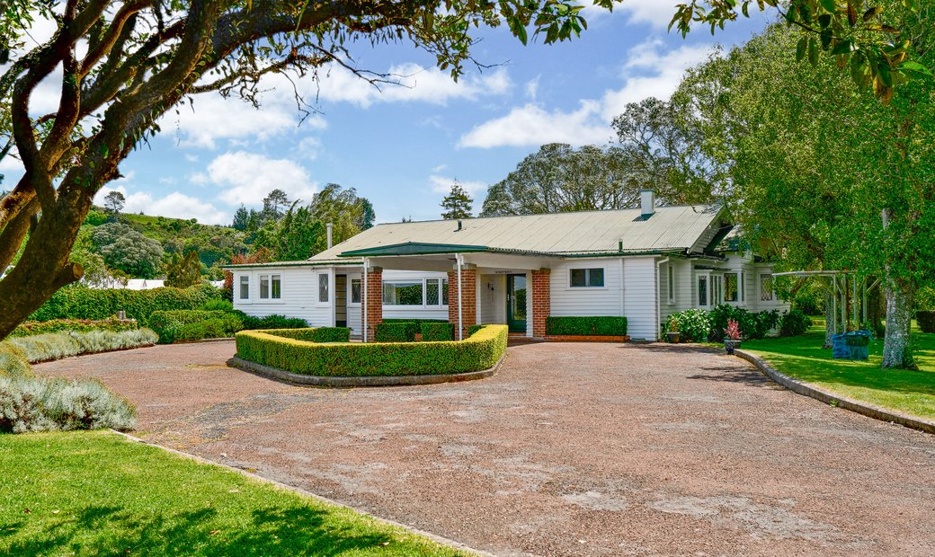 44 And 46 Takinga Street, Mourea, In Rotorua, Bay Of Plenty, New ...