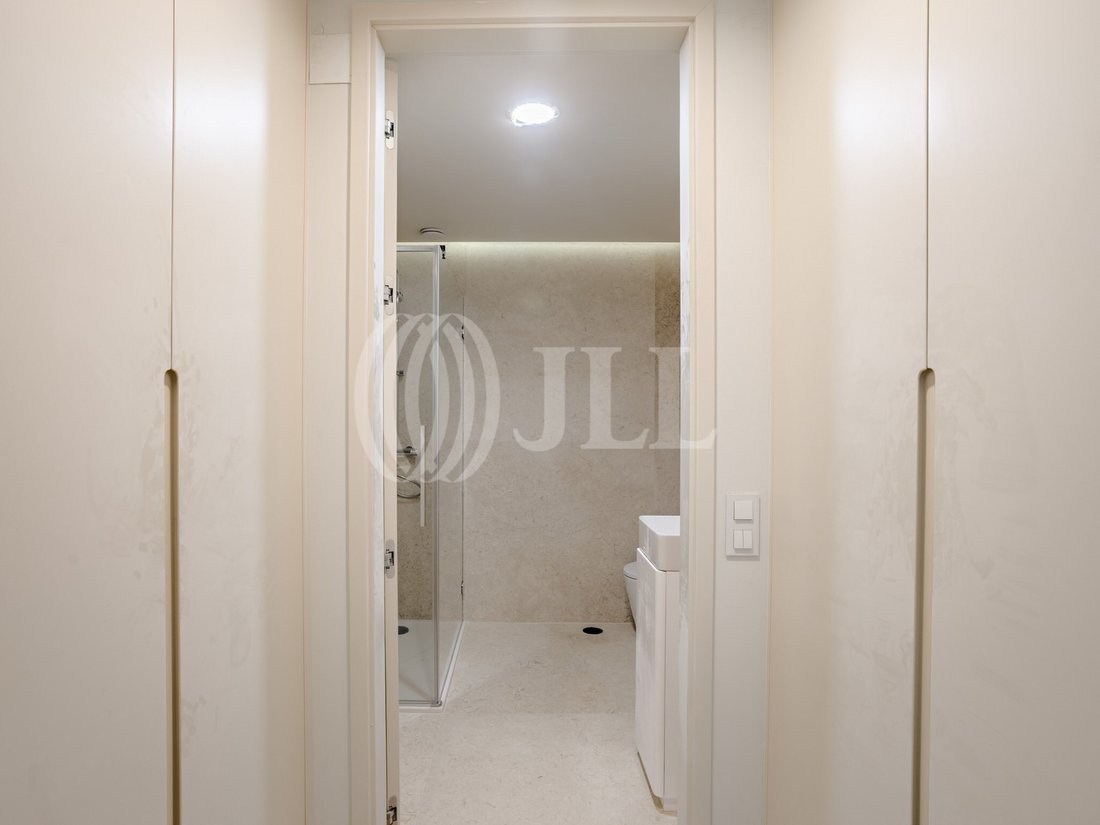 Apartamento De 2 Dormitorios En São Bento 21, En Misericordia, Lisboa ...