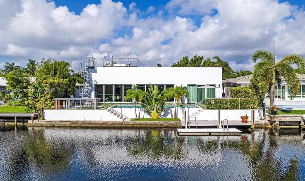 Single Family Residence In Wilton In Wilton Manors, Florida, United ...