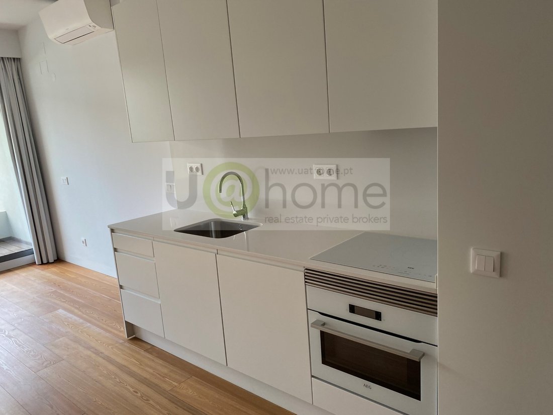 Se Estrenará Apartamento De 1 Dormitorio En En Estrela, Lisboa ...
