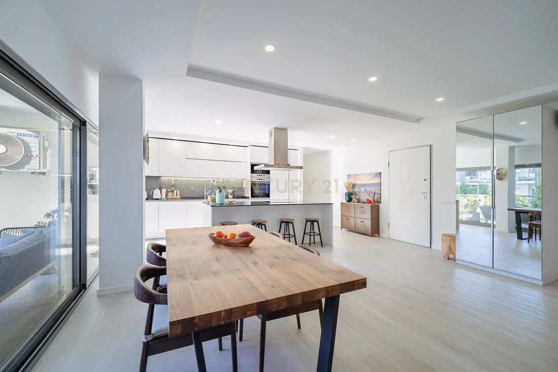 3 Bedroom Apartment With In Charneca De Caparica E Sobreda, Setubal ...