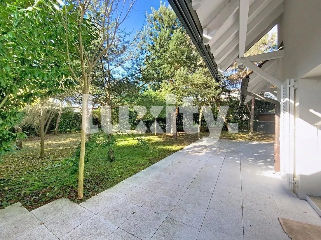 Elegant Villa With A Spacious Garden And Private In Commugny, Vaud ...
