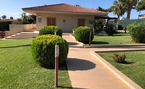 Real Estate Listings by 3ERREimmobiliare - RAGUSA | JamesEdition