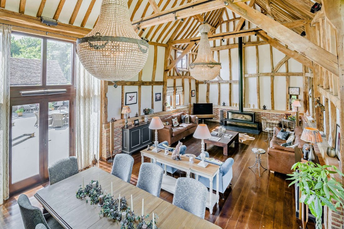 A Magnificent Grade Ii Listed En Chiddingfold, Inglaterra, Reino Unido ...
