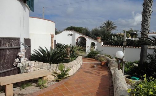 Real Estate Listings by 3ERREimmobiliare - RAGUSA | JamesEdition