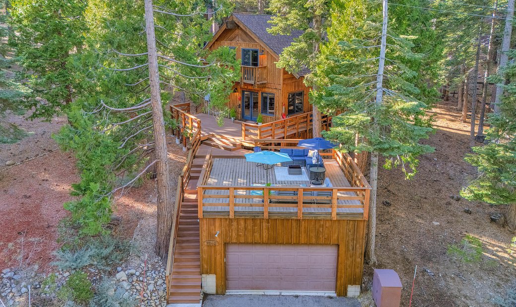 Cozy Cabin Vibes On Timber Wolf Drive In Tahoma, California, United ...