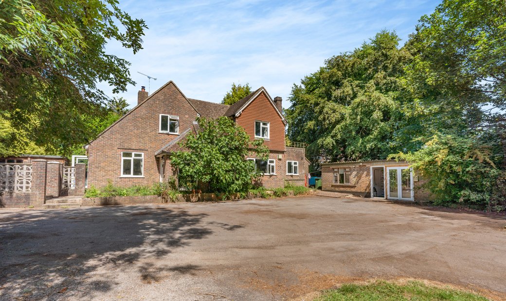 House, Barnham Road, Eastergate, In Eastergate, England, United Kingdom ...