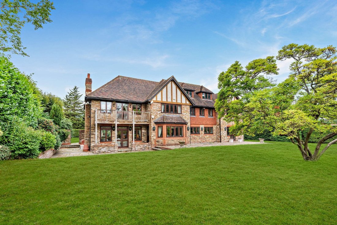 Situated On The Prestigious Keston Park In Orpington, England, United ...