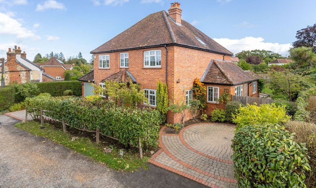 A Four Bedroom Detached Home In A Quiet In Rowledge, England, United ...