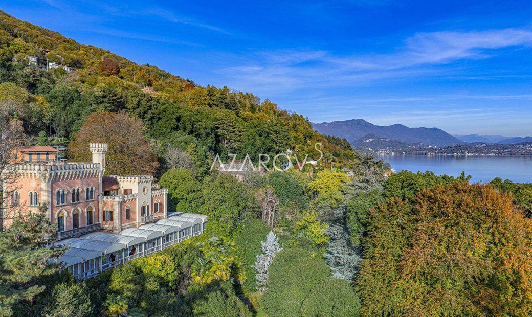 Luxurious Historic Villa On Lake Maggiore In Lesa, Piedmont, Italy For ...