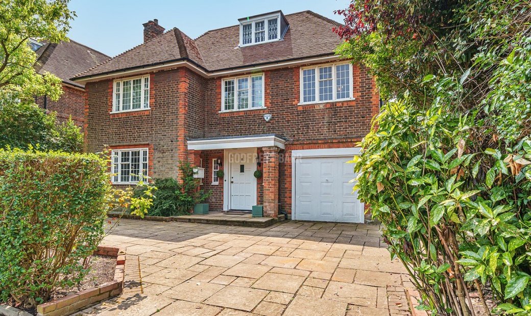 Holne Chase Hampstead Garden Suburb N2 In London, England, United ...