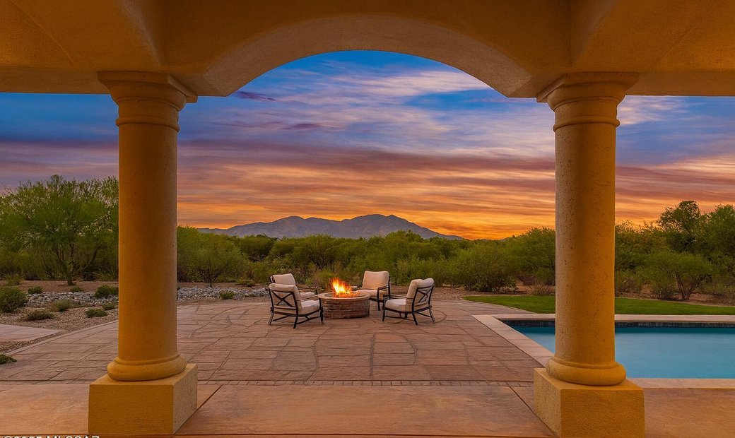 Exklusiver Rückzugsort In Der Wüste, In Tucson, Arizona, Vereinigte ...