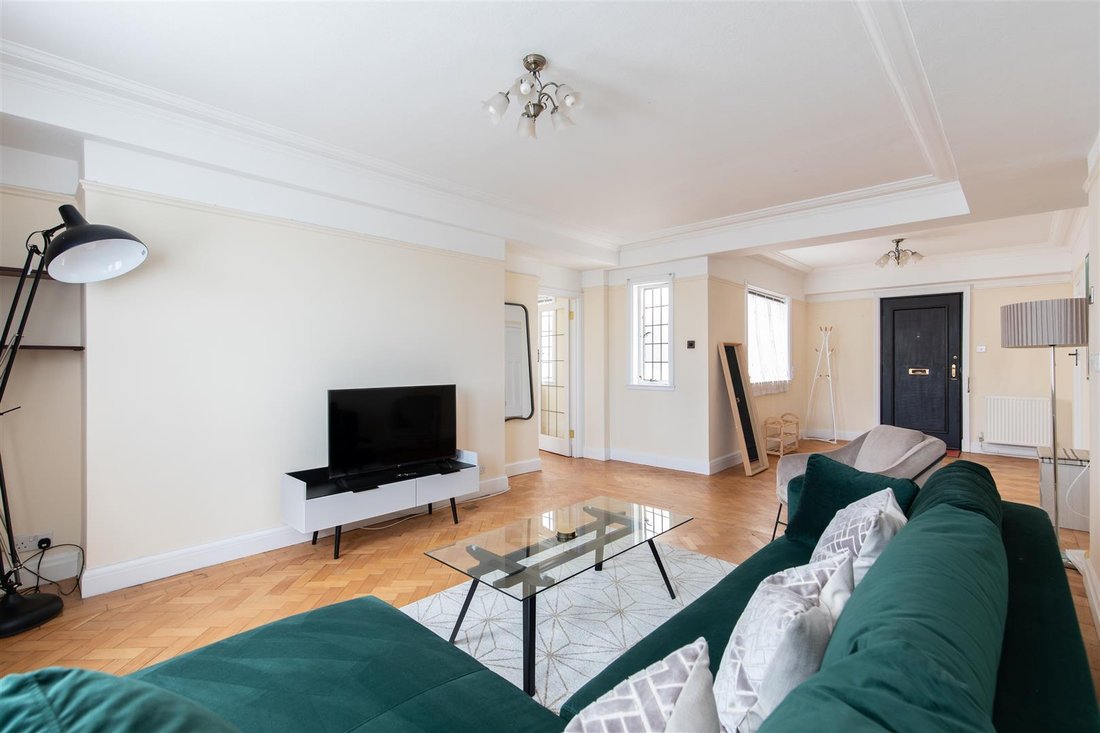 3 Bed Apartment For Sale In Baker Street, In London, England, United ...