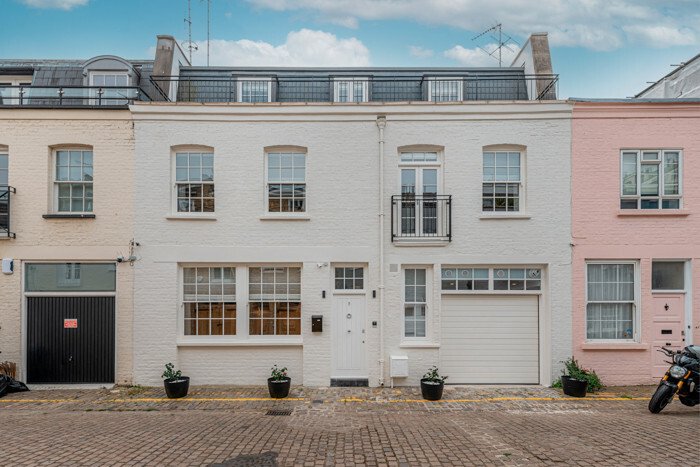 Princes Gate Mews, , Sw7 In London, England, United Kingdom For Sale ...