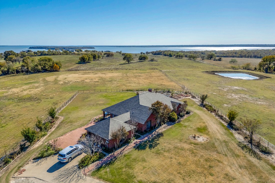 Cedar Creek Ranch In Tool, Texas, United States For Sale (16734463)