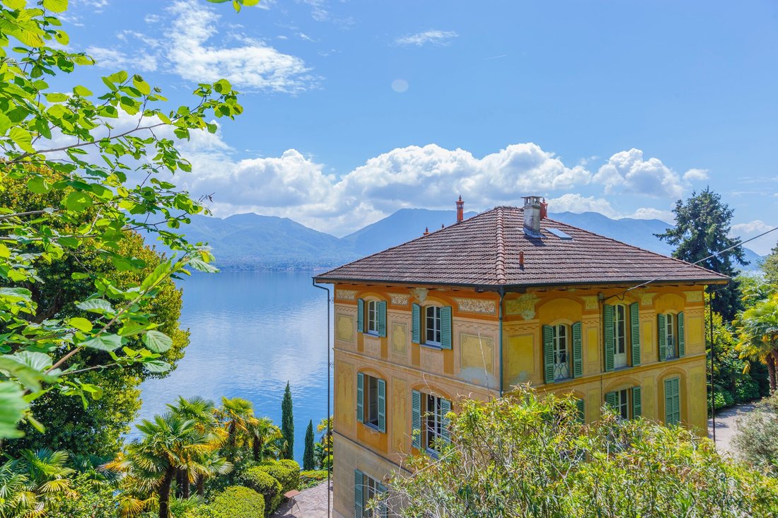 Villa Singola In Vendita A Oggebbio In Gonte, Piedmont, Italy For Sale ...