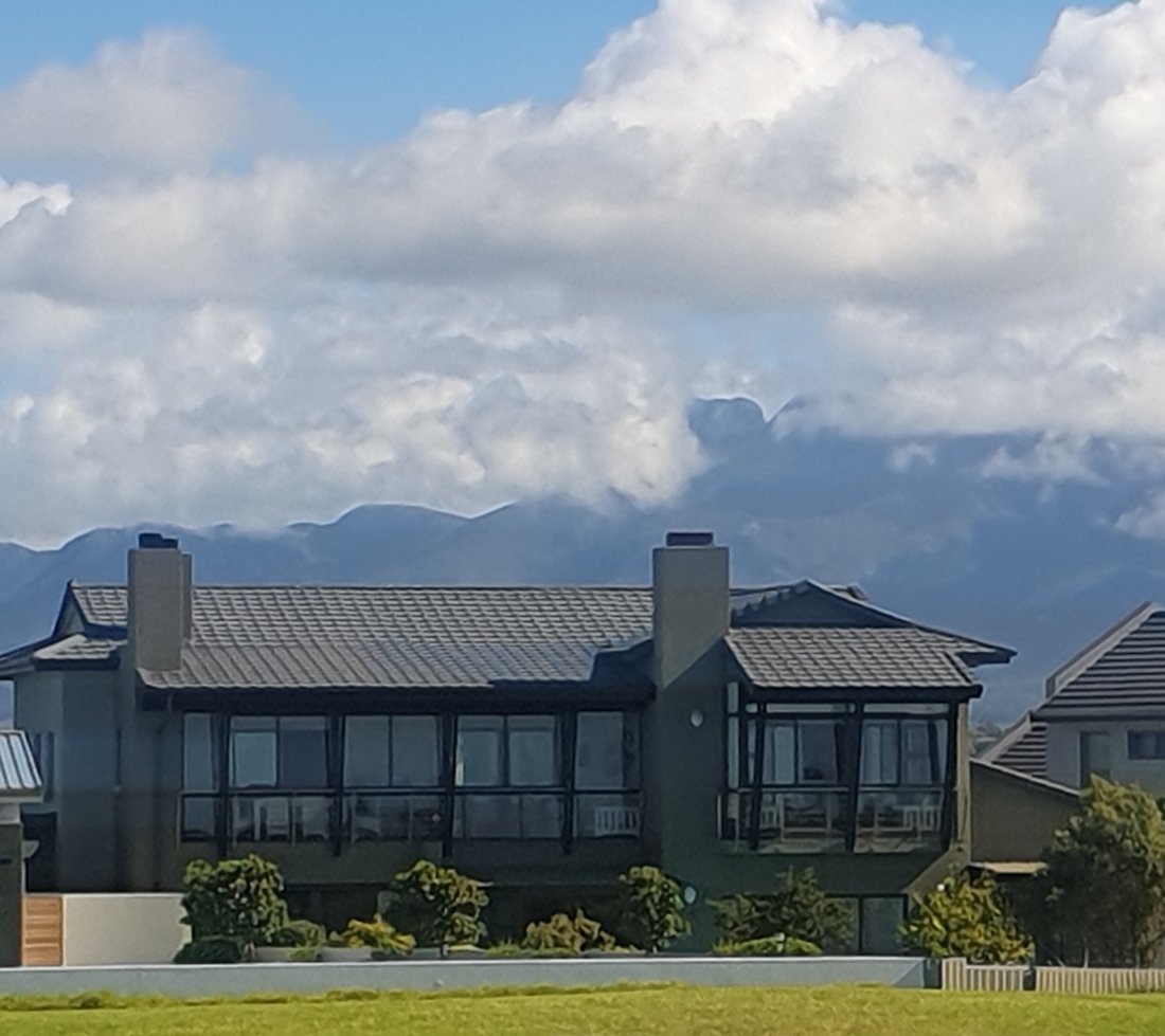 Family Home On Oubaai Golf In Oubaai Golf Estate, Western Cape, South ...