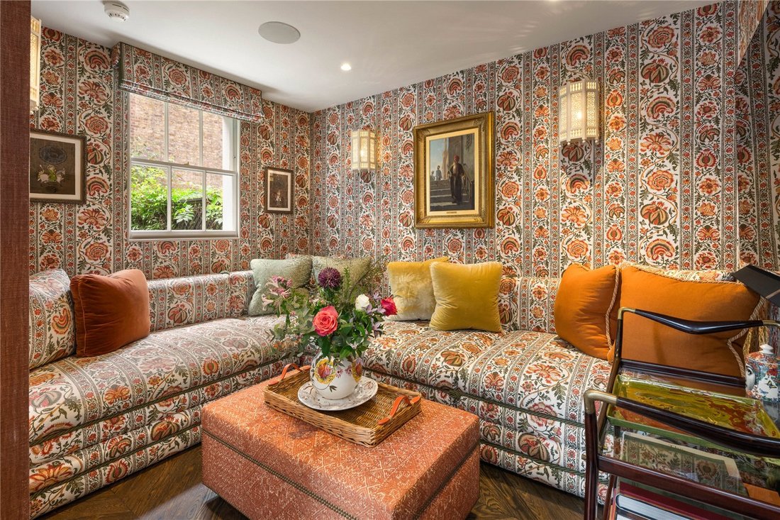 Walton Place, London In London, England, United Kingdom For Sale (16740292)