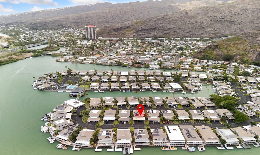Fresh And Move In Ready On Kuapa Isle In Honolulu, Hawaii, United ...