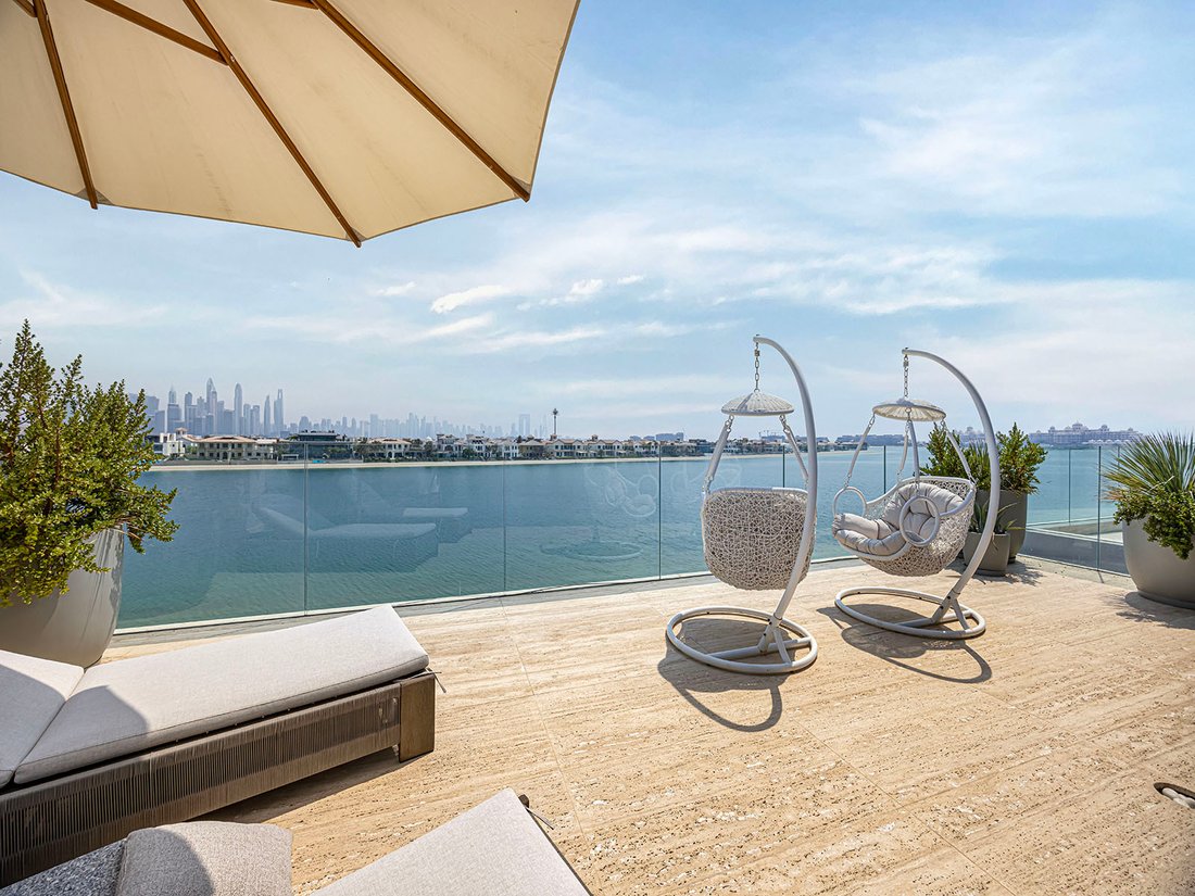 Palm Jumeirah Ultra Luxury Custom Built In Dubai, Dubai, United Arab ...