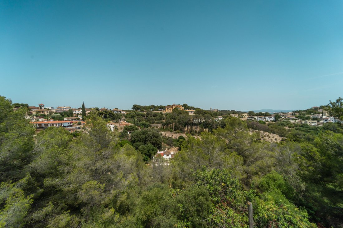 Villa Dans Les Montagnes De Gênes Avec Vue Dans Gènova, Palma, îles ...